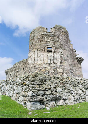 Muness Castle, built in 1598 by Lawrence Bruce, is the northernmost ...