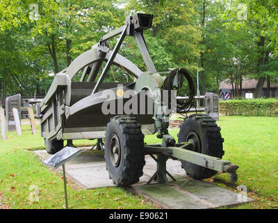 The LeTourneau-Westinghouse Scraper trailer on display at the ...