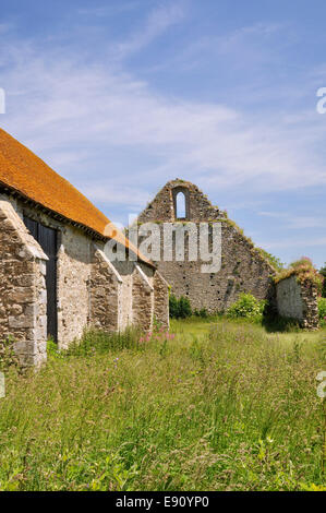 Door into St Leonards Grange medieval tithe barn, New Forest Stock ...