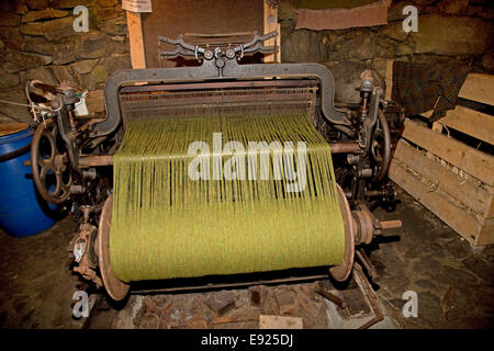 old Hattersley Loom Gearannan Blackhouse Village Isle of Lewis Outer ...
