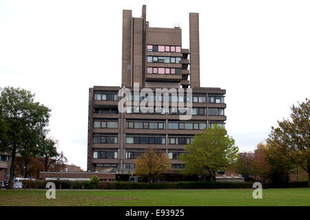 Charles Wilson Building, University of Leicester, a Brutalist building ...