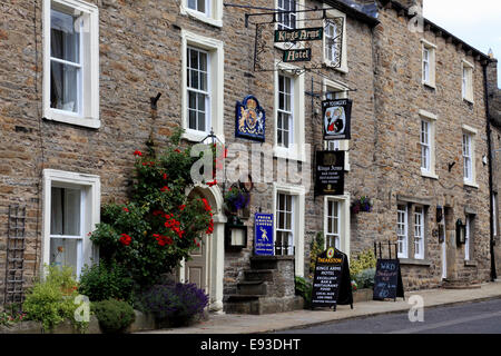 The Kings Arms Askrigg North Yorkshire, used as the fictional village ...