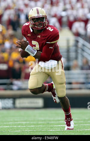 Massachusetts, US. 18th Oct, 2014. Boston College Eagles quarterback ...