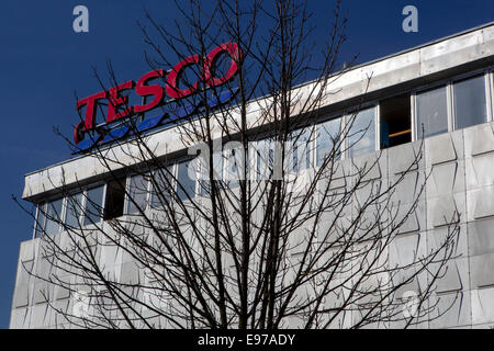 Tesco Supermarket Store Sign Plzen Czech Republic Stock Photo - Alamy
