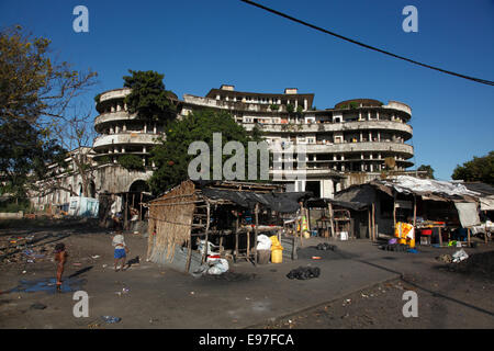 The Grande Hotel in Beira was once a luxury retreat of Africa's ...