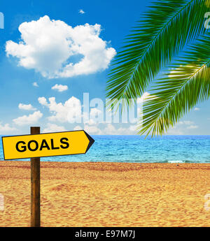 Goal setting road sign Stock Photo - Alamy