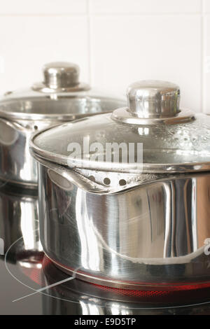 electric halogen hob Stock Photo - Alamy