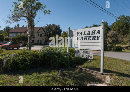 Yalaha Bakery and Deli in Yalaha Florida USA Stock Photo - Alamy