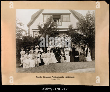 Photograph from the 1910 National Council of Norwegian Women meeting in ...