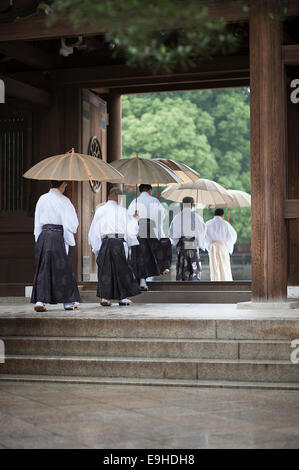 Japan, Tokyo, Meiji Shrine, Priest Hitting Giant Drum Stock Photo - Alamy