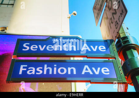 7th Avenue street sign - New York City, USA Stock Photo - Alamy