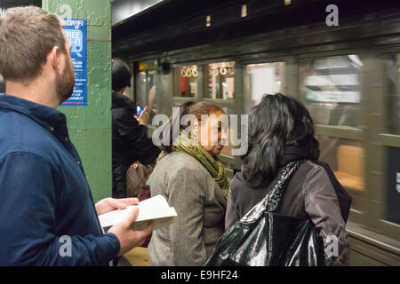 A vintage Lo-V (Low Voltage) MTA Nostalgia Train arrives at 96th Street ...