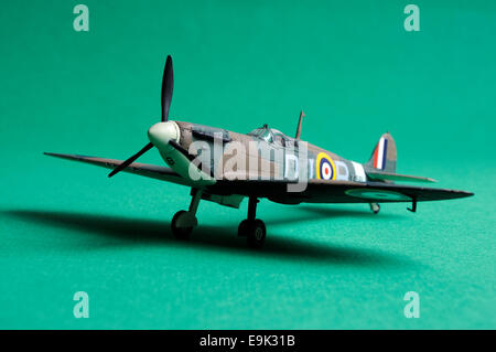 Airfix 1:72 scale Supermarine Spitfire MK1a WW2 RAF fighter aircraft instruction sheet Stock ...