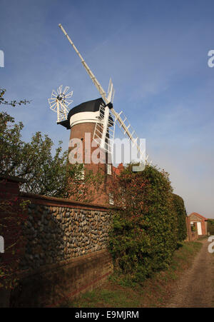 Weybourne Windmill, Weybourne, Norfolk Stock Photo - Alamy