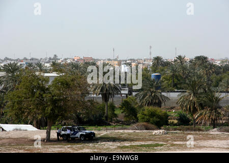 Police car in Bahrain. Bahraini police car Stock Photo - Alamy