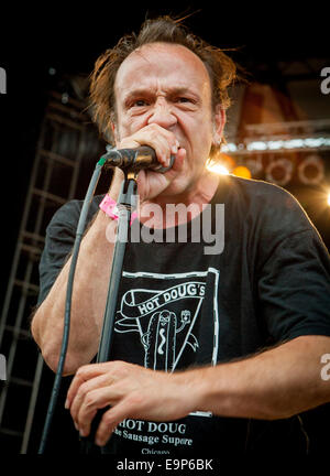 Singer David Yow of the alternative rock band the Jesus Lizard is shown ...