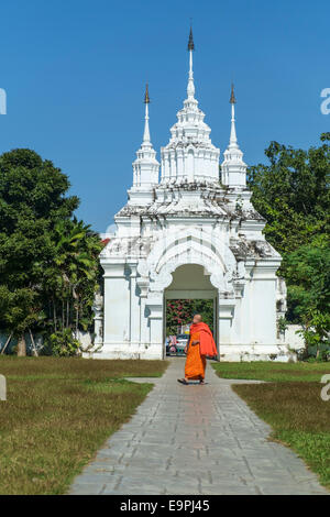 Wat Phra Singh temple complex with golden Phra That Luang chedi (stupa ...