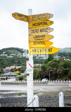 Sign Akaroa NZ Stock Photo - Alamy