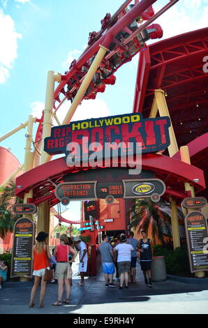 Hollywood Rip Ride Rockit roller coaster at Universal Studios Orlando ...