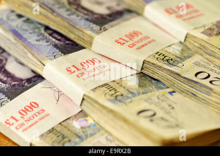 Bundles of English twenty pound notes Stock Photo - Alamy