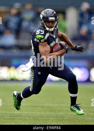 Oakland Raiders wide receiver Doug Gabriel misses a pass as Kansas City ...