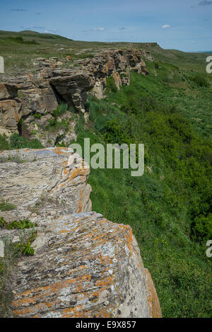Cliffs of the Head-Smashed-In buffalo jump in the Rocky Mountain ...