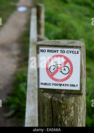 No right to cycle public footpath only country post sign Stock Photo ...