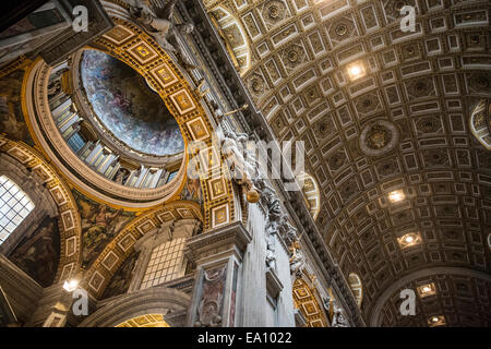 The majestic interior of St. Peter's Basilica in the Vatican City Stock ...