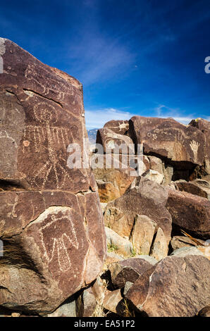 Jornada Mogollon style rock art at Three Rivers Petroglyph Site ...