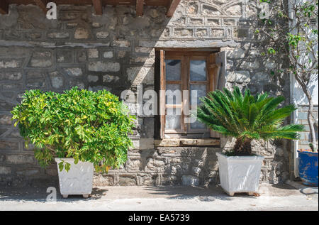 Typical Greek house. Sunny day Stock Photo - Alamy