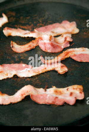 Bacon Rashers Grilling Stock Photo - Alamy