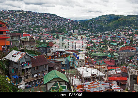 Overpopulated living conditions in Baguio City, Philippine Islands ...