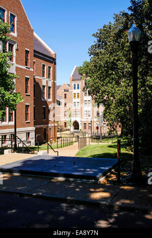 Nashville, Tennessee, USA. Academic buildings along Magnolia Circle on ...