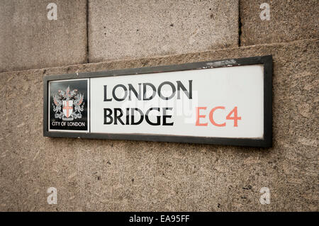London Bridge EC4 Street Sign, London, England, UK Stock Photo - Alamy