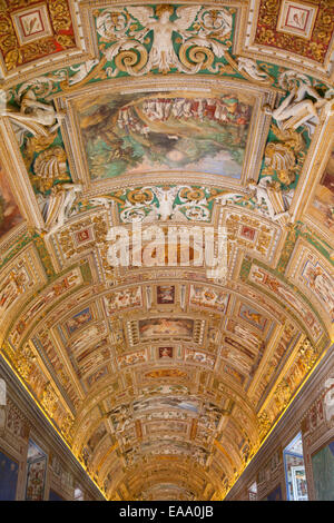 Ceiling inside the Vatican Gallery of maps at the vatican museum in Rome italy Stock Photo - Alamy