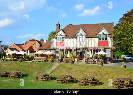 The Crown Pub, The Moor, Cookham, Berkshire, England, United kingdom ...