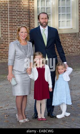 (L-R) Paola ten Cate, Tjalling ten Cate, Julia ten cate and Princess ...