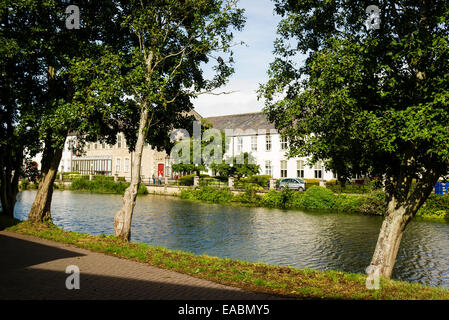 River Avon flowing through Chippenham town in Wiltshire UK Stock Photo ...