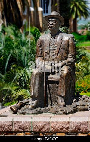 Statue of Hosea Kutako, Parliament Gardens, Windhoek, Namibia, Africa ...