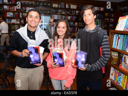 Neal Shusterman signs copies of his young readers book 'Unwind Series ...