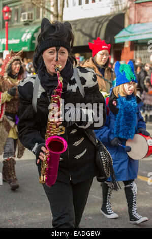 Performers in this years Chinese New Year Twilight Parade in Sydney ...