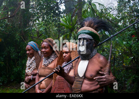 Papua New Guinea, Native tribal people wearing traditional clothing ...