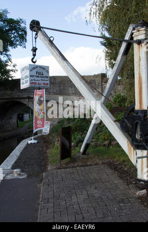 Junction Bridge House Narrow Boat Saul Juntion Stock Photo - Alamy