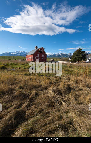 Farm in the Wallowa Valley of Northeast Oregon Stock Photo - Alamy