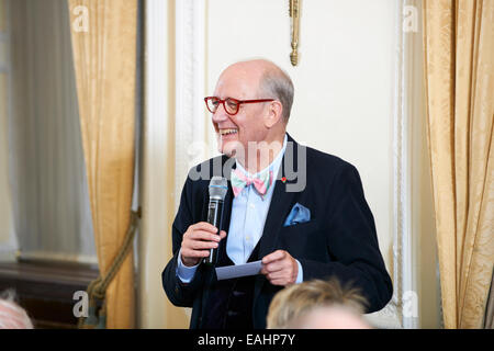 Geoffrey Wansell at the Oldie Literary Lunch 11-11-14 Stock Photo - Alamy