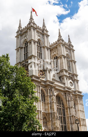 Western facade, Westminster Abbey, London Stock Photo - Alamy