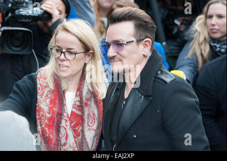 Basing Street, London, UK. 15th November 2014. Artists arrive at Sarm ...