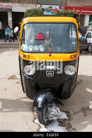 Cairo, Egypt. Auto rickshaw Stock Photo - Alamy