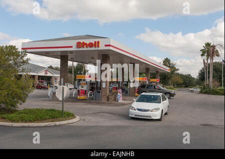Shell Circle K Gasoline Station in The Villages, Florida USA Stock ...