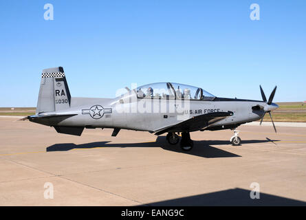 A U.S. Air Force T-6 Texan II trainer aircraft on the runway at ...